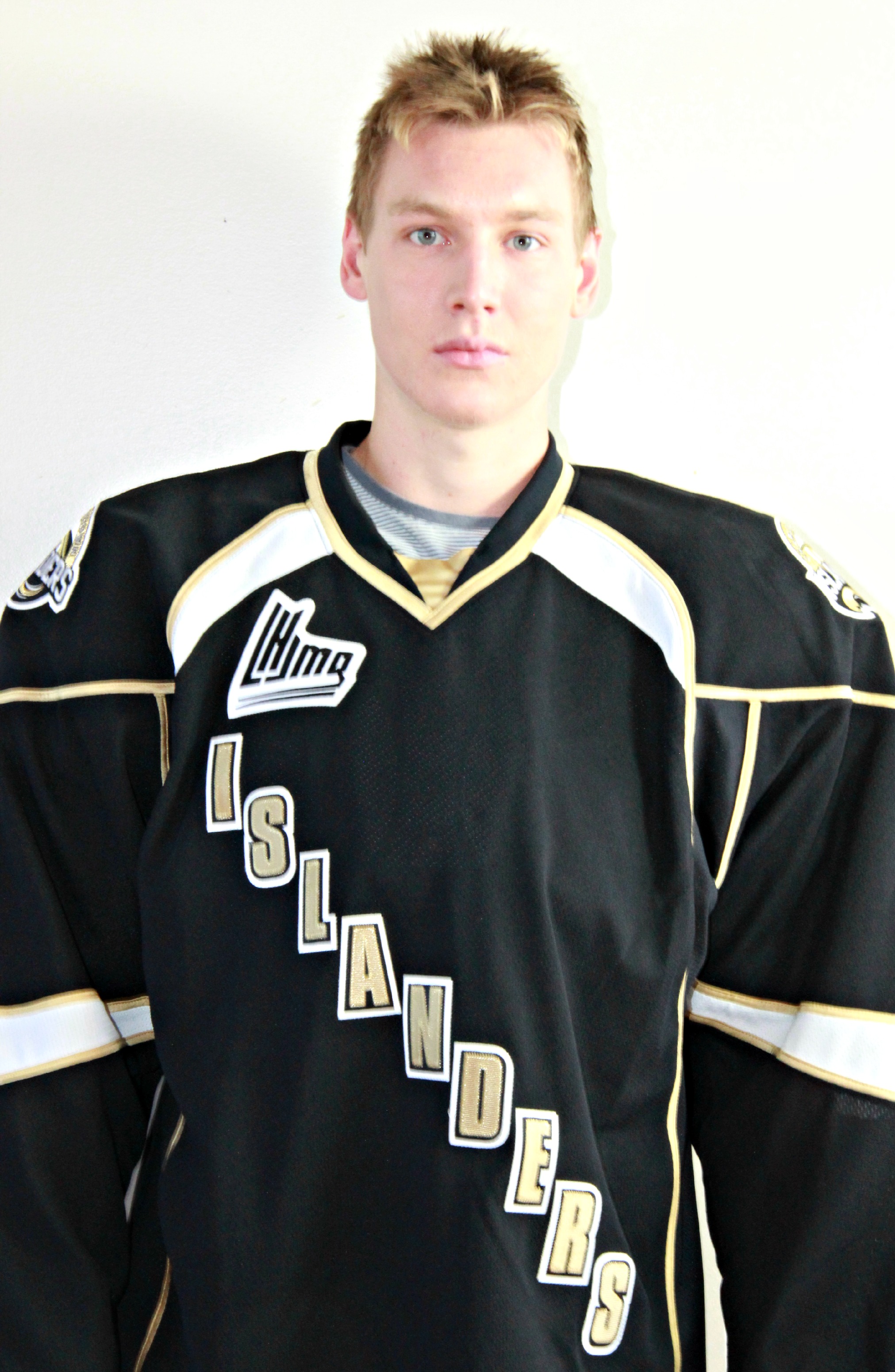 Nevins Signs Three-Year Deal with the Montreal Canadiens ...