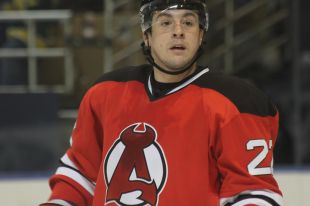 Louis Robitaille remplace Dominic Desmarais - Les Voltigeurs de ...