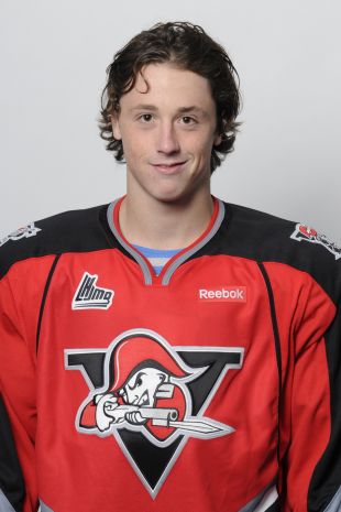 Brouillard venge l'honneur des Rouges - Les Voltigeurs de Drummondville