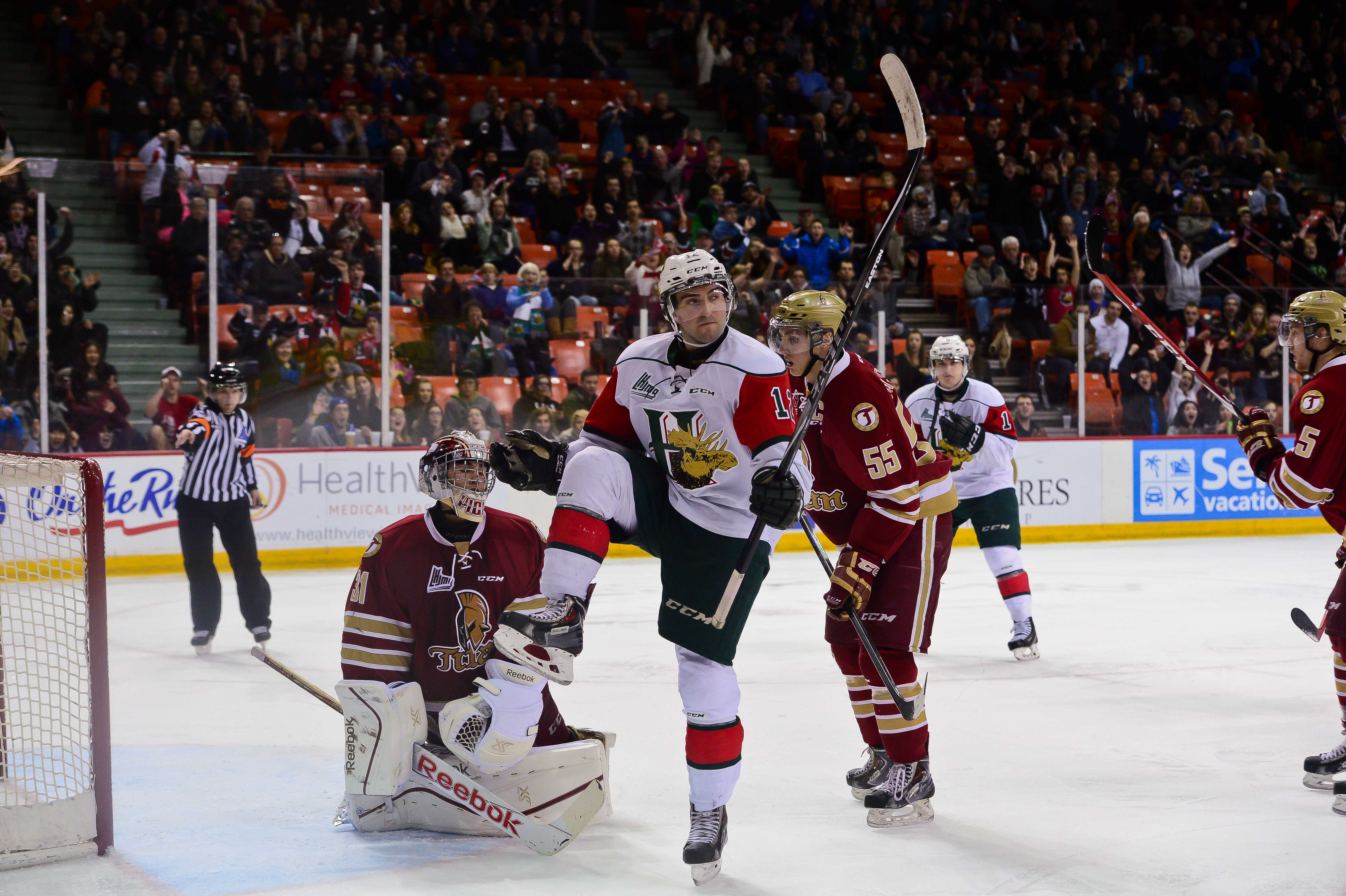 CROSSLEY INJURY SPARKS EMOTIONAL GAME - Halifax Mooseheads