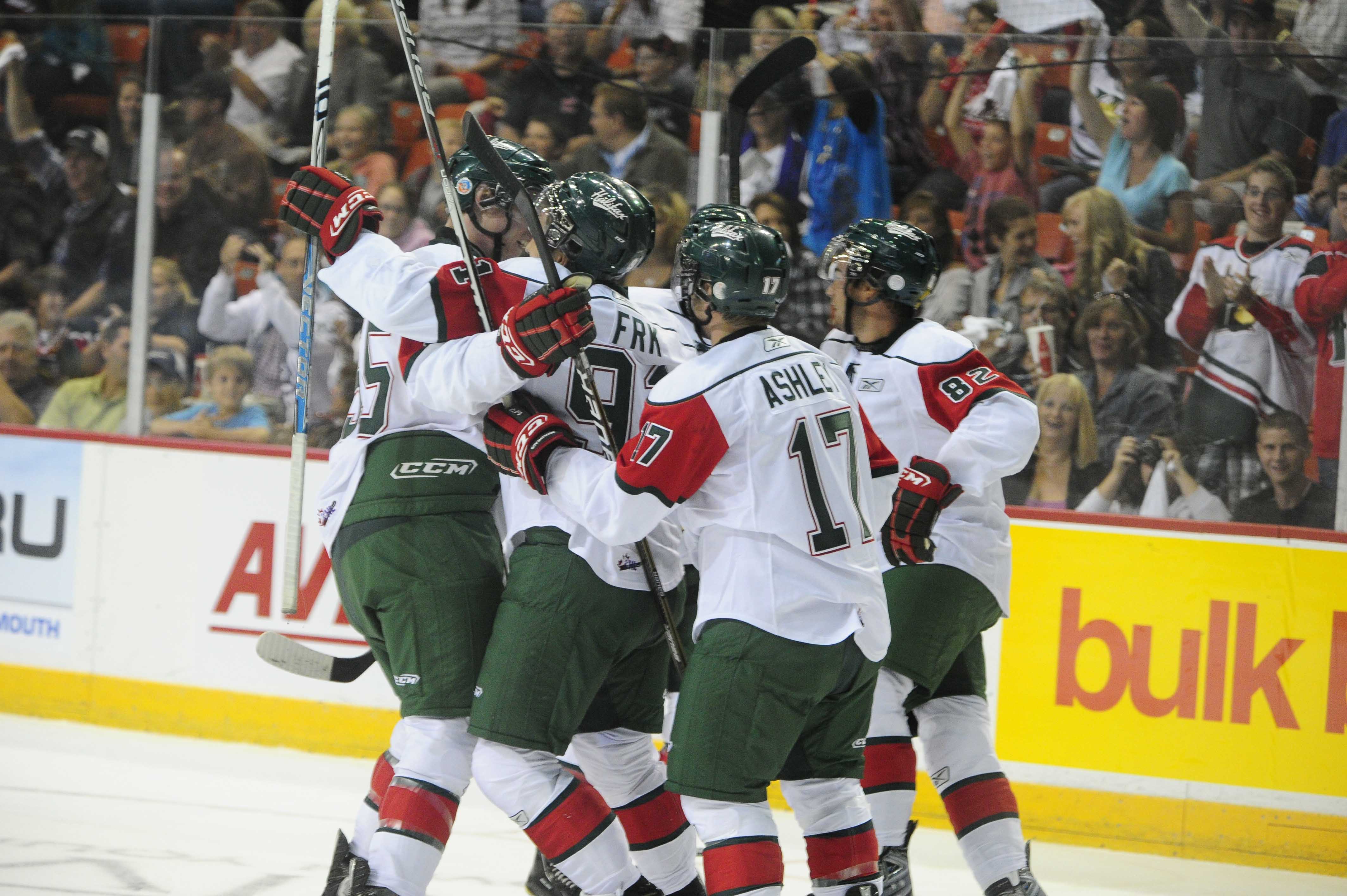 Moose lose opener 3-2 - Halifax Mooseheads
