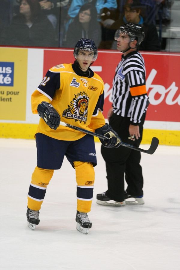 Poudrier explose, Dubeau blanchit les Sags - Cataractes de Shawinigan
