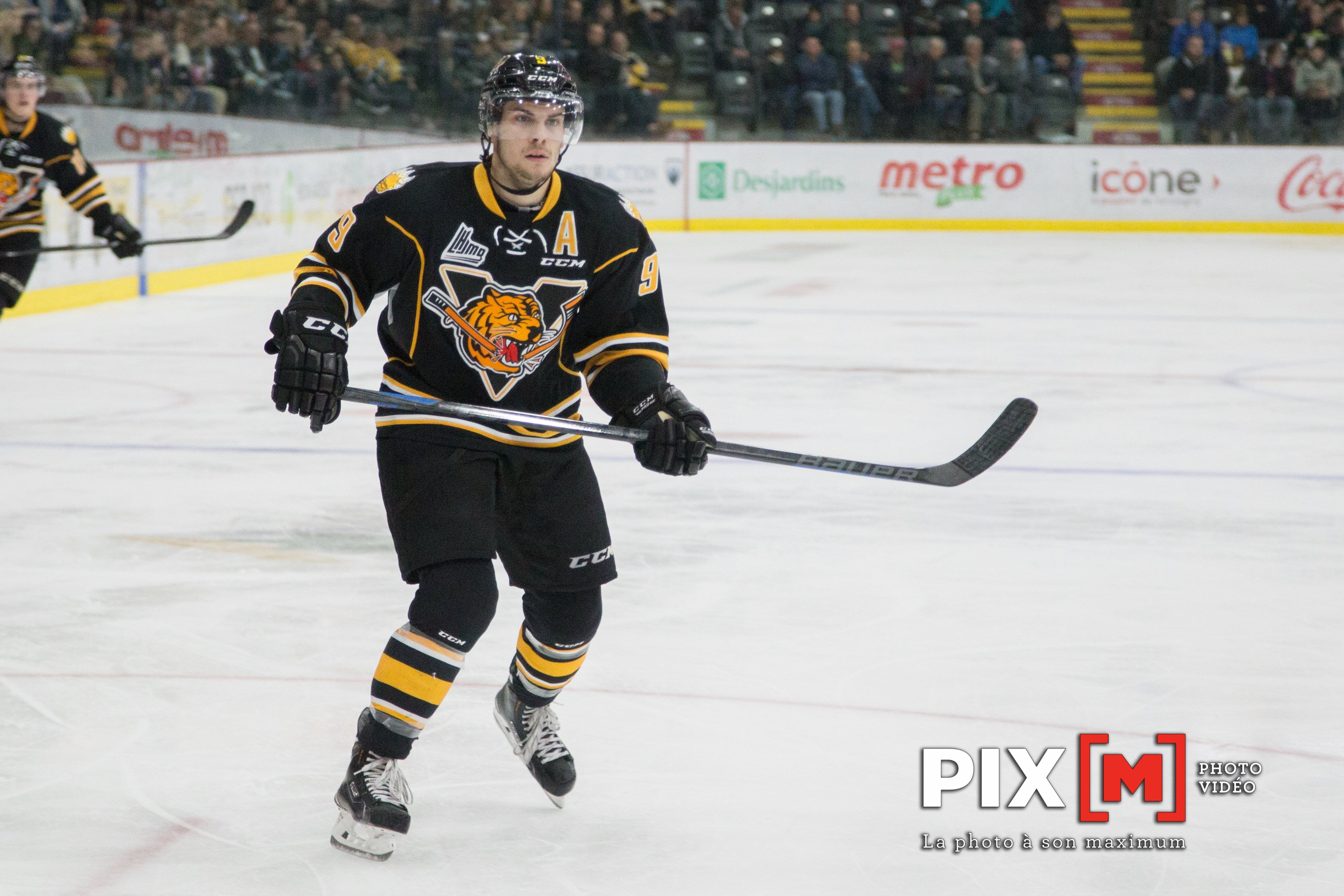 Yan Pavel Laplante participe à la Super Série Subway - Les Tigres de ...