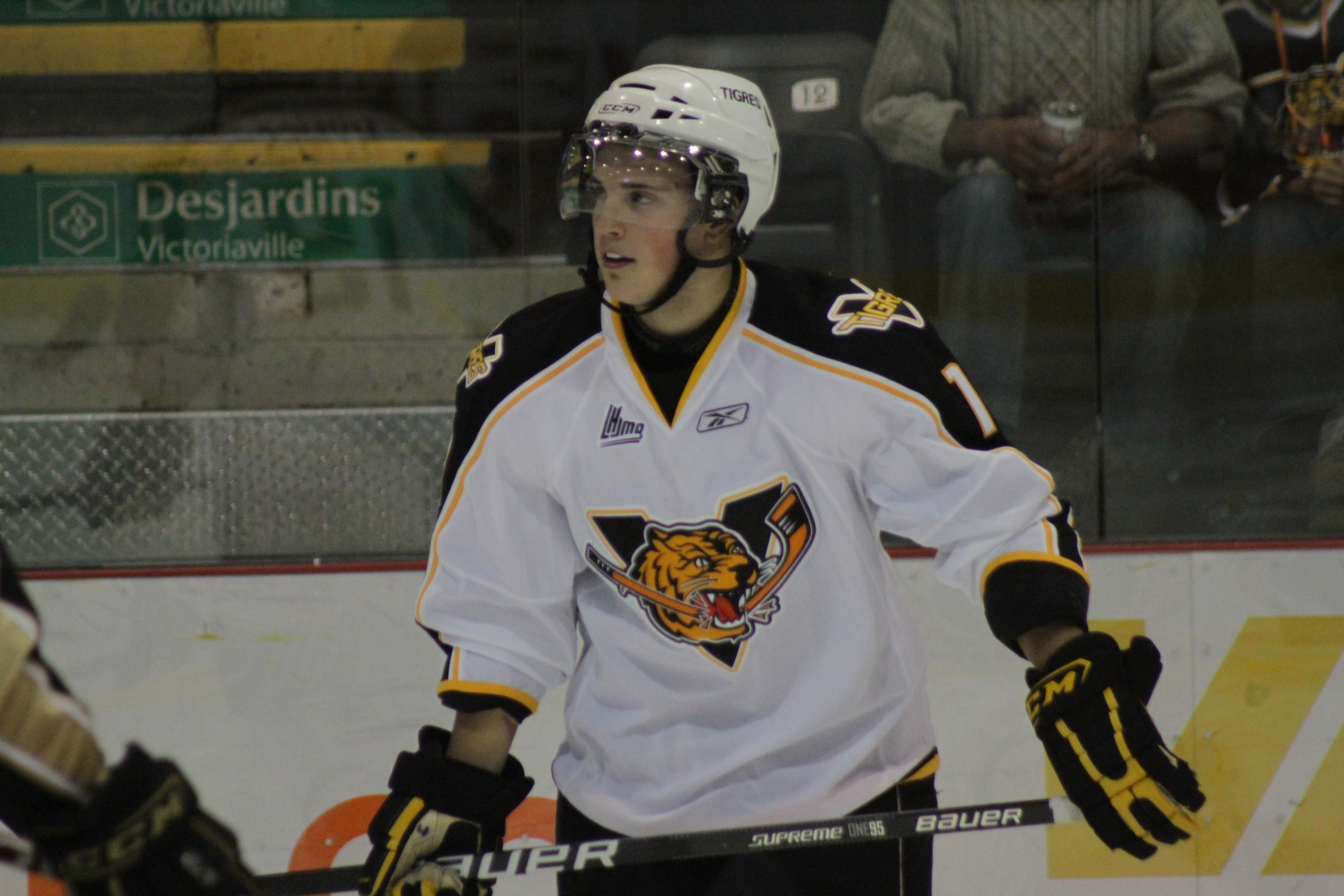 BRANDON HYNES AFFRONTERA LES RUSSES - Les Tigres de Victoriaville