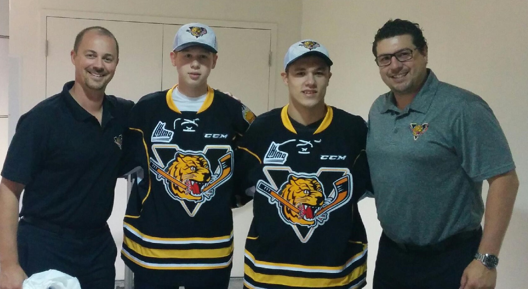 Les Russes Vladislav Utkin et Ivan Kosorenkov, sont arrivés au Québec ...