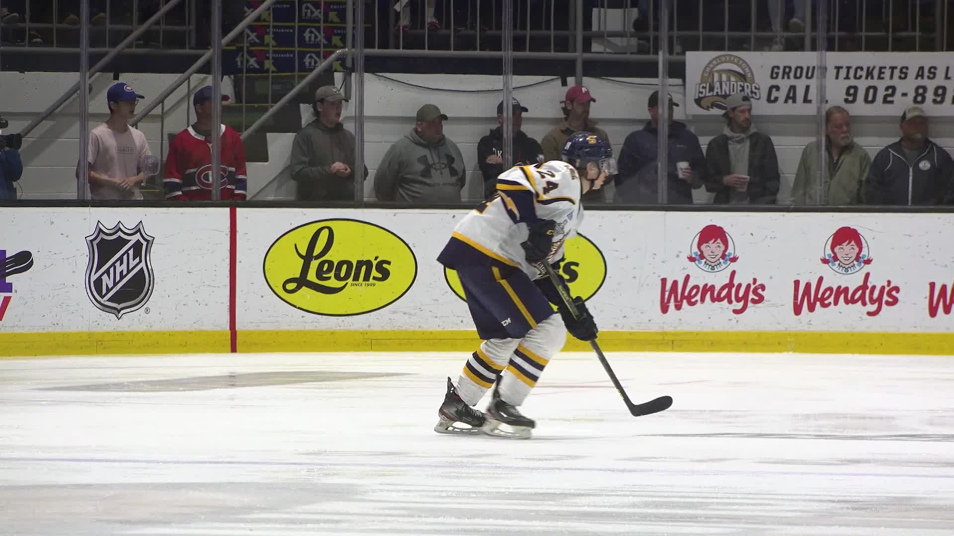 Voici La Relève - Angus Booth - LHJMQ